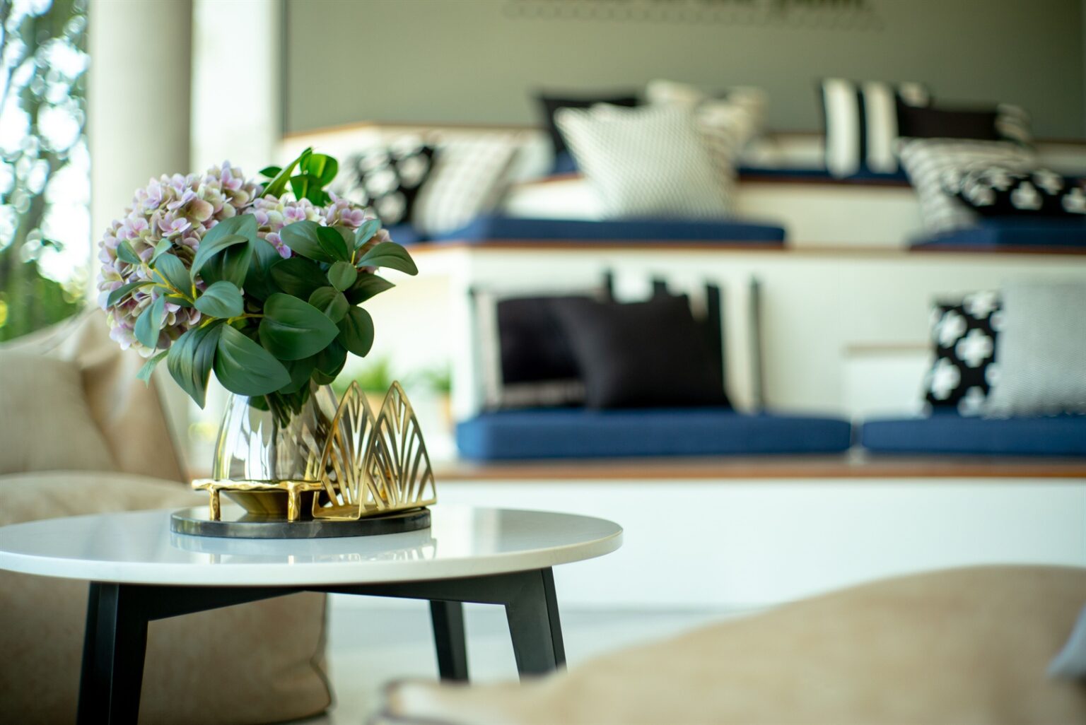 Transitional Spaces: The Bridge Between Indoors And Outdoors